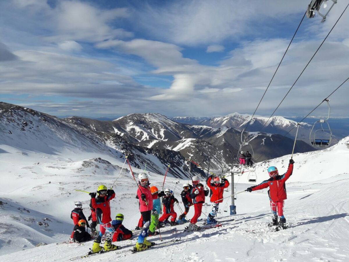 Gran actuación de los chicos del Ski Club Bariloche en Esquel | ANB ...