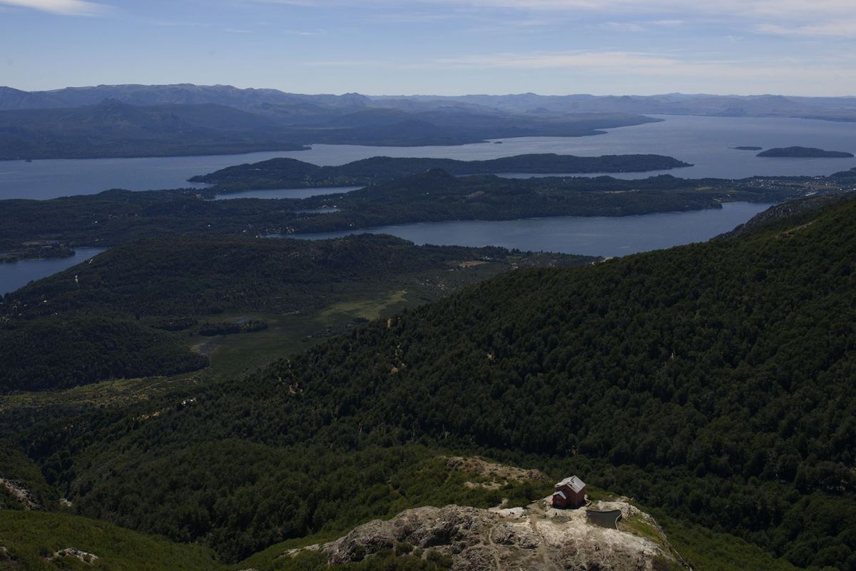 Conocé el Refugio López, ubicado en medio de la montaña y dueño de ...